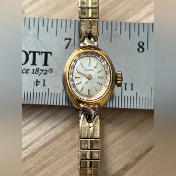 Waltham | Accessories | Waltham Vintage Ladies Watch Mechanical Winding ...